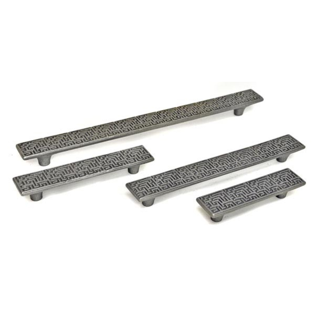Maze Iron Pull Handle | Cast in Style®